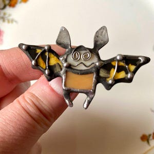 Brooch Stained Glass Bat, Broken China, Handmade, Halloween, Gift, for ...