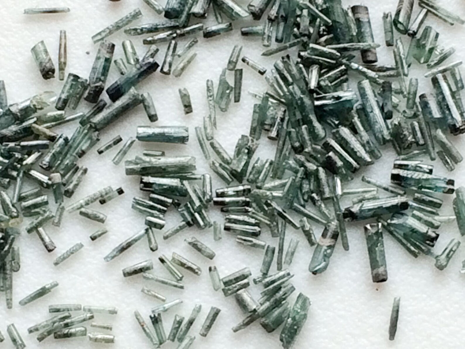 2-3mm Approx Blue Diamond Sticks, Blue Rough Diamond Needles, Blue Raw ...