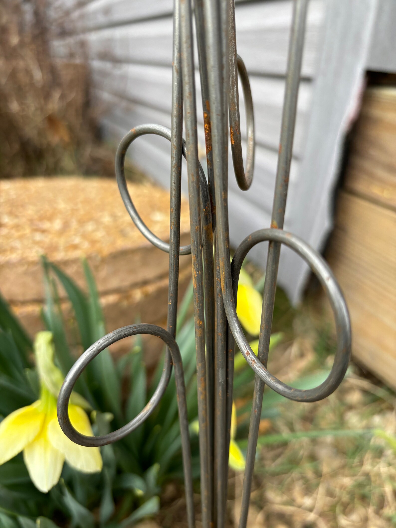 Kinetic Balls Garden Metal Art Ball Weeds 3 Feet Tall Bendable Pliable ...