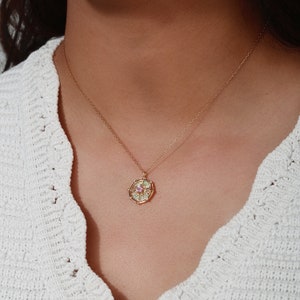Vintage Pink Crystal Star Pendant Necklace Yellow Gold North Star ...