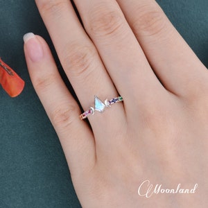 Magic Moon Ring White Gold Kite Cut Bezel Moonstone Ring Rainbow ...