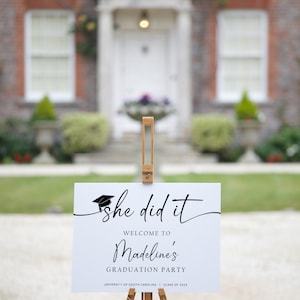 She Did It Graduation Party Welcome Sign, Graduation Party Decorations ...