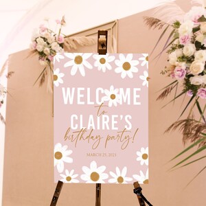 Daisy Birthday Sign, Retro Daisy Birthday Welcome Sign, Daisy Birthday ...