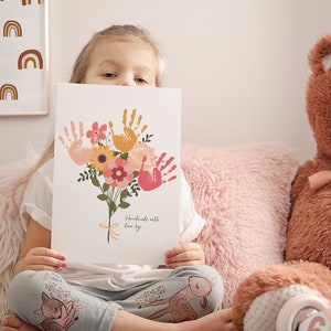 Flower Handprint Craft Art, Mothers Day Handprint Art Printable ...