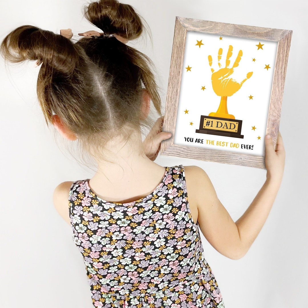 Trophy Handprint Art for Dad, Fathers Day Handprint Craft Printable ...