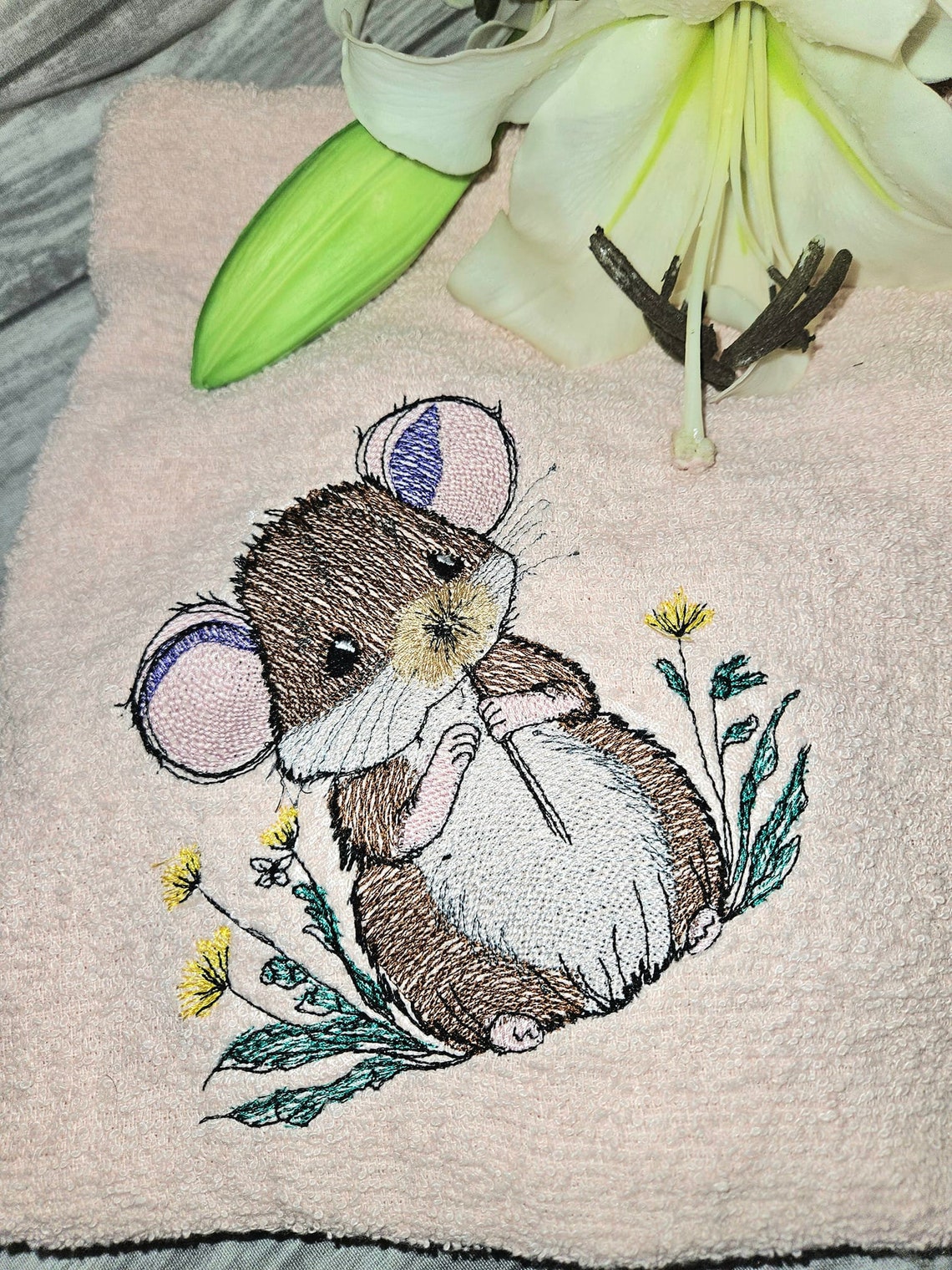 Cute Mouse Embroidery Design, Sweet Dandelion Style Motifs, Patterns ...