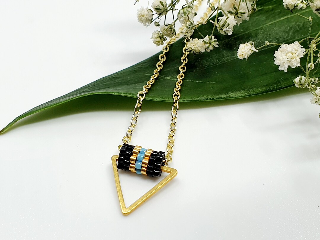 Collar Tiny Gold Triangle / Collar Geométrico / Collar Miyuki Delica ...
