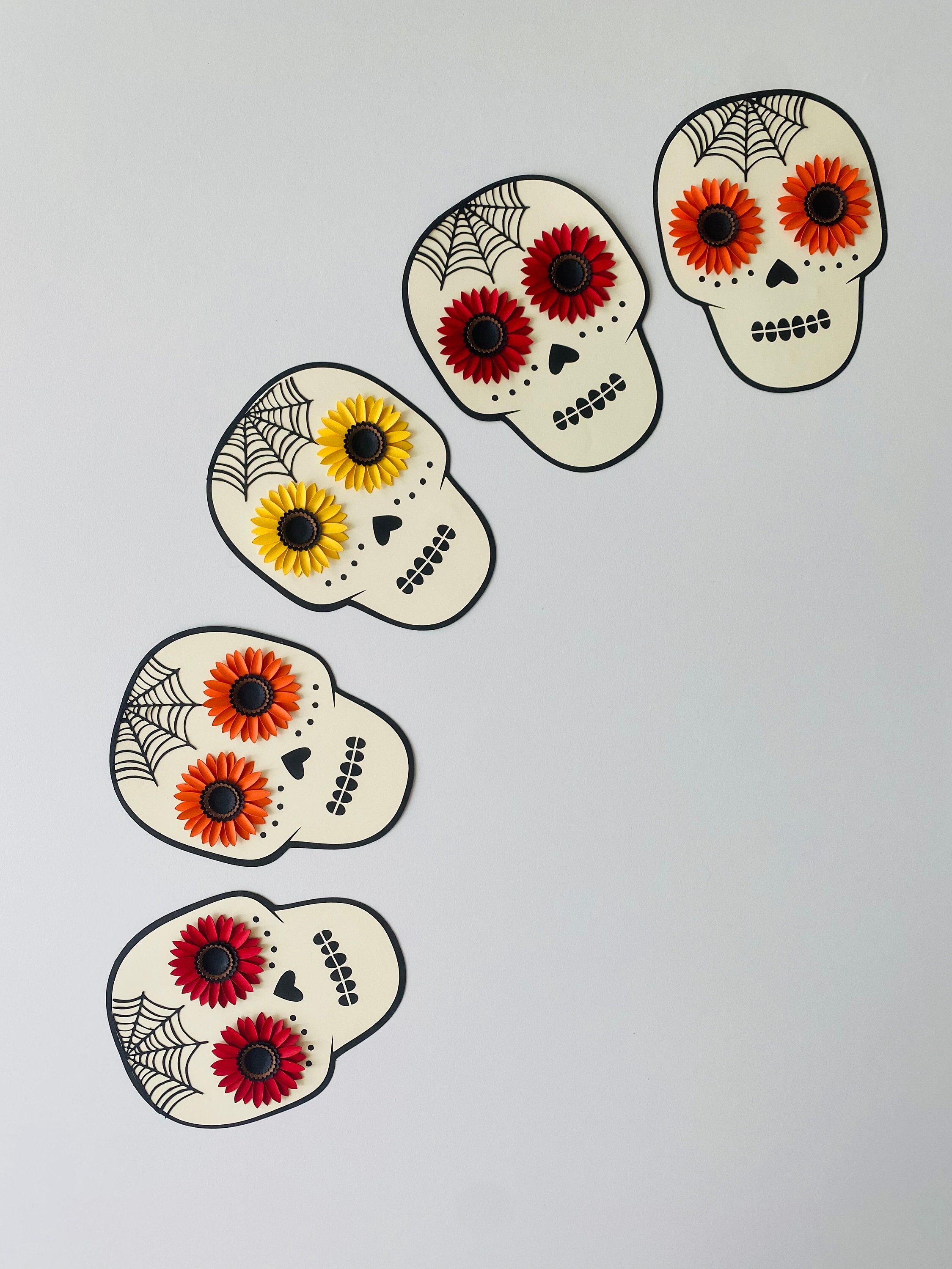 Floral Paper Skulls SVG: Día De Los Muertos Garland (digital File) - Etsy
