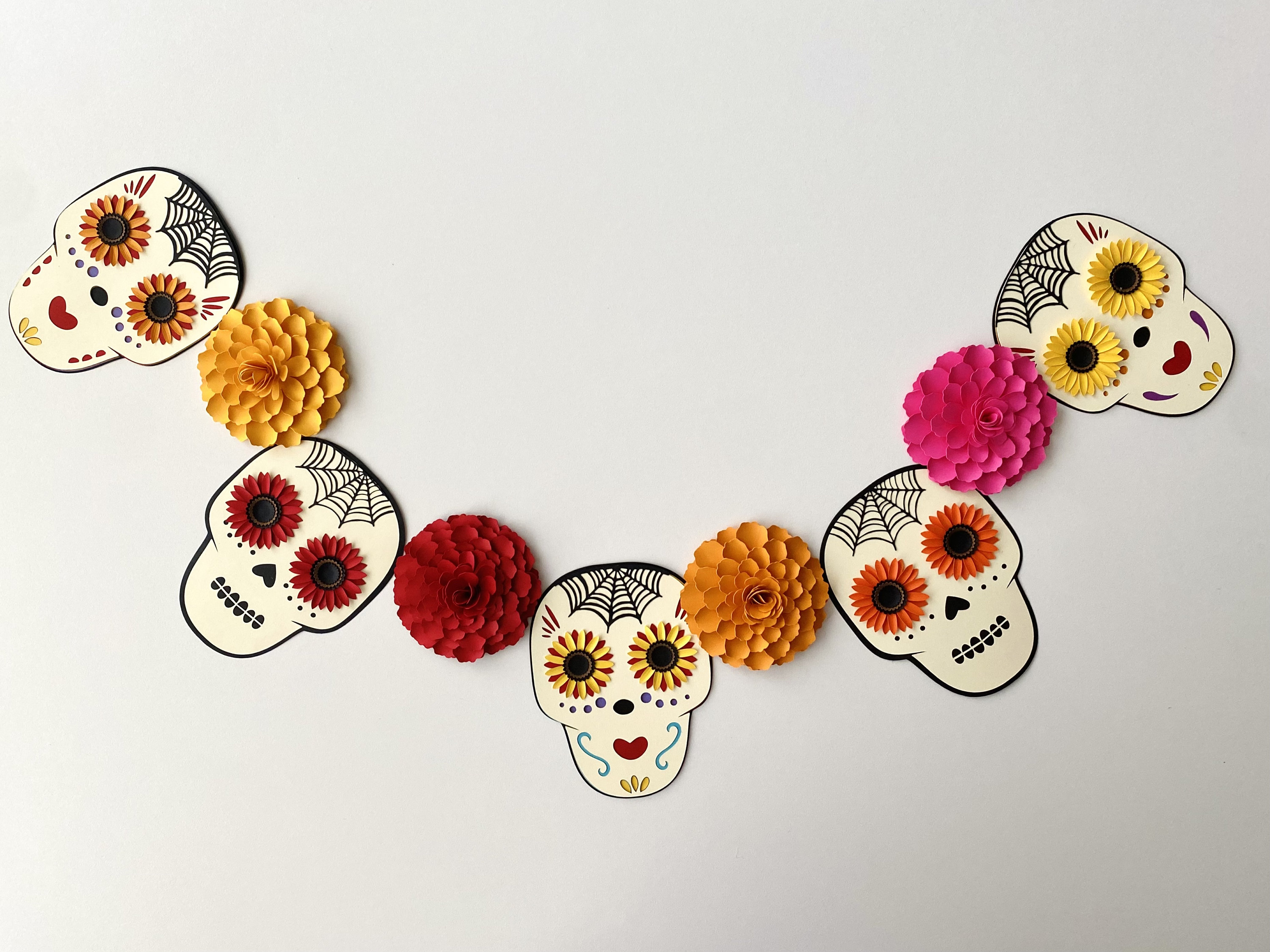 Paper Skulls & Marigolds SVG Bundle: Día De Muertos Altar Decor ...