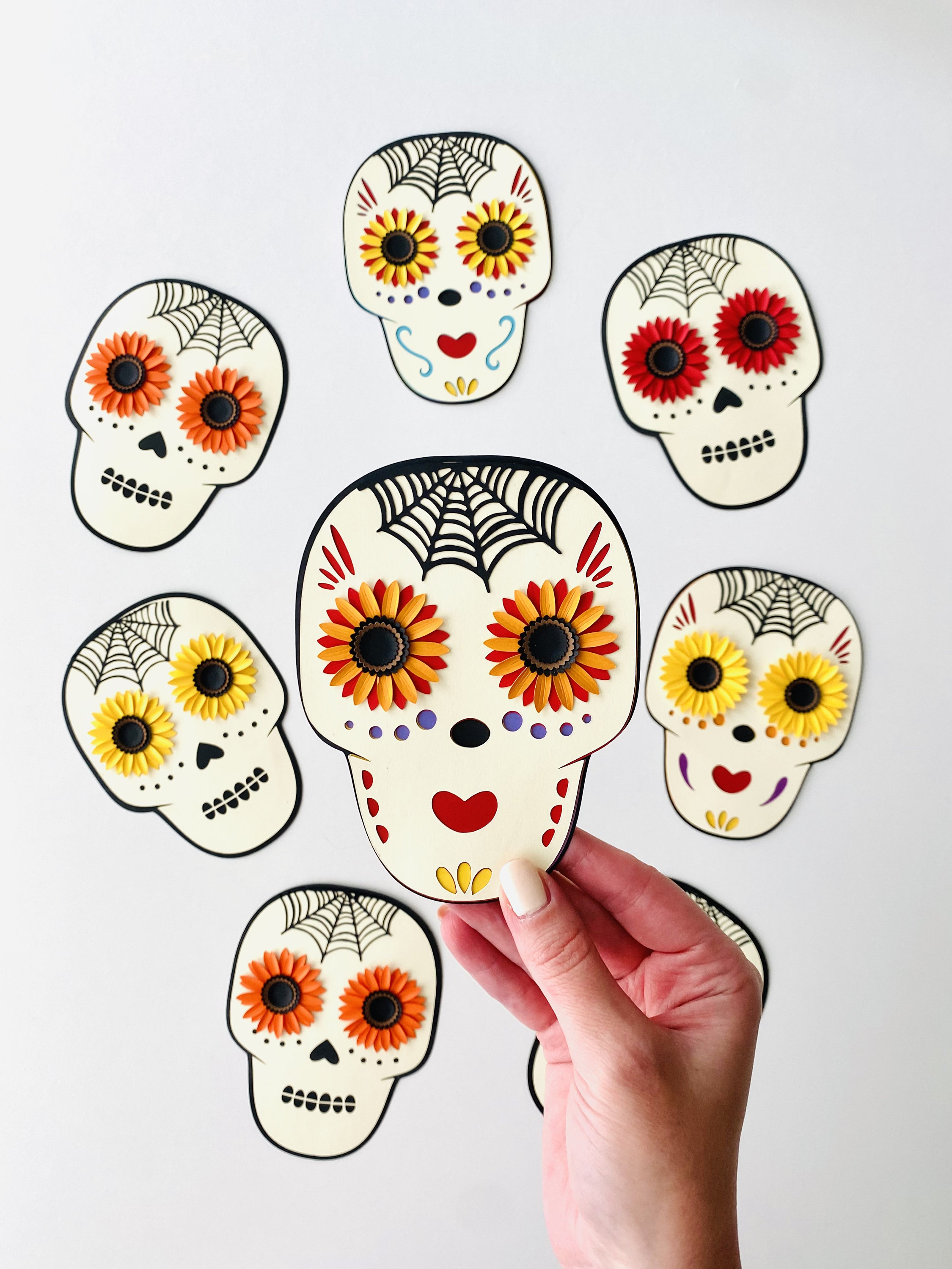 Paper Skulls & Marigolds SVG Bundle: Día De Muertos Altar Decor ...