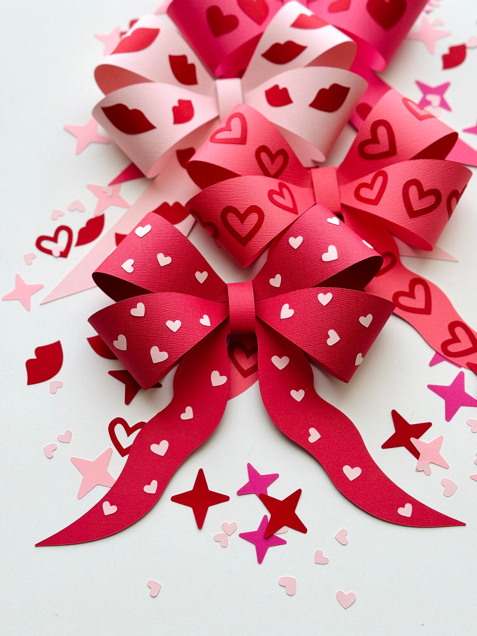 Paper Bow SVG Template: Hearts & Lips Design (digital Download) - Etsy