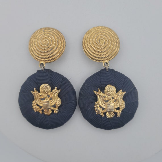 Vintage "Ellen Designs" Navy & Gold Tone Domed Clip E… - Gem