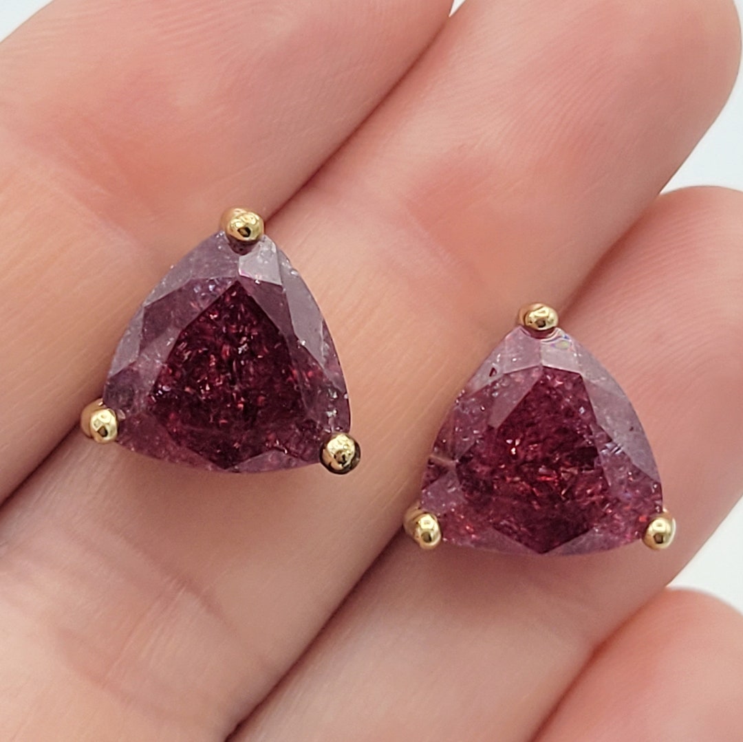 Vintage NEW Raspberry Colored Trillion Faceted Stone & Gold Tone Stud ...