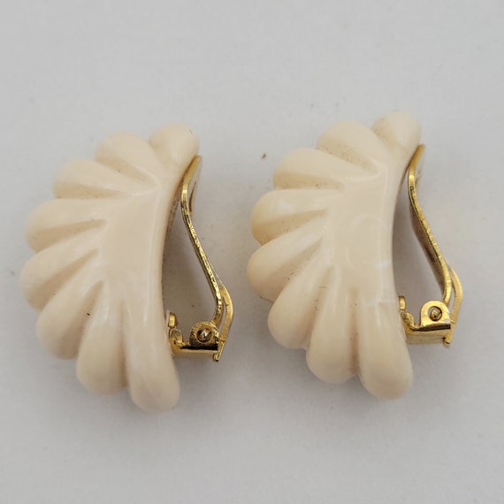 White costume jewelry earrings store