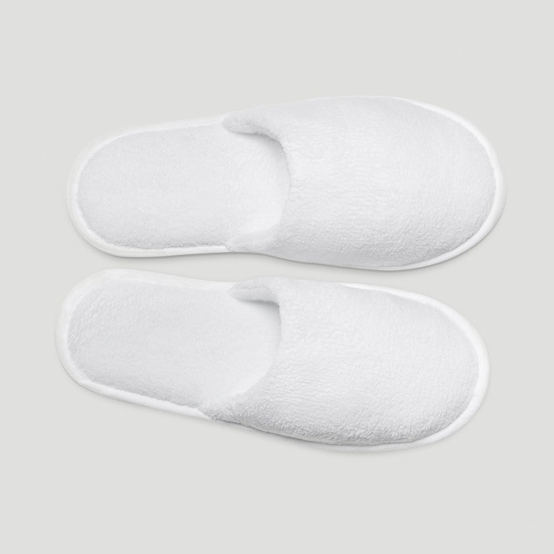 6 Pieces Pack White Closed Toe Adult Fleece Warm Slippers Luxury Salon ...