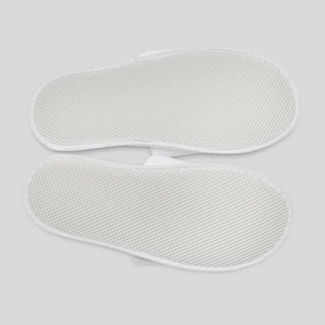 6 Pieces Pack White Closed Toe Adult Fleece Warm Slippers Luxury Salon ...