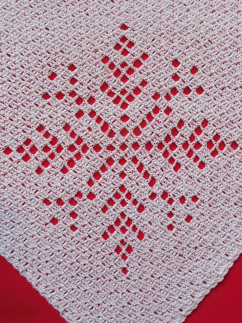 Cascading Snowflakes Table Runner (PDF Crochet Pattern) - Etsy