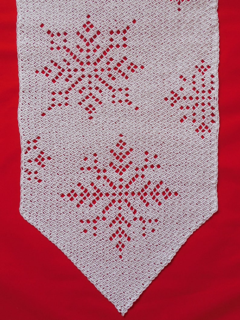 Cascading Snowflakes Table Runner (PDF Crochet Pattern) - Etsy
