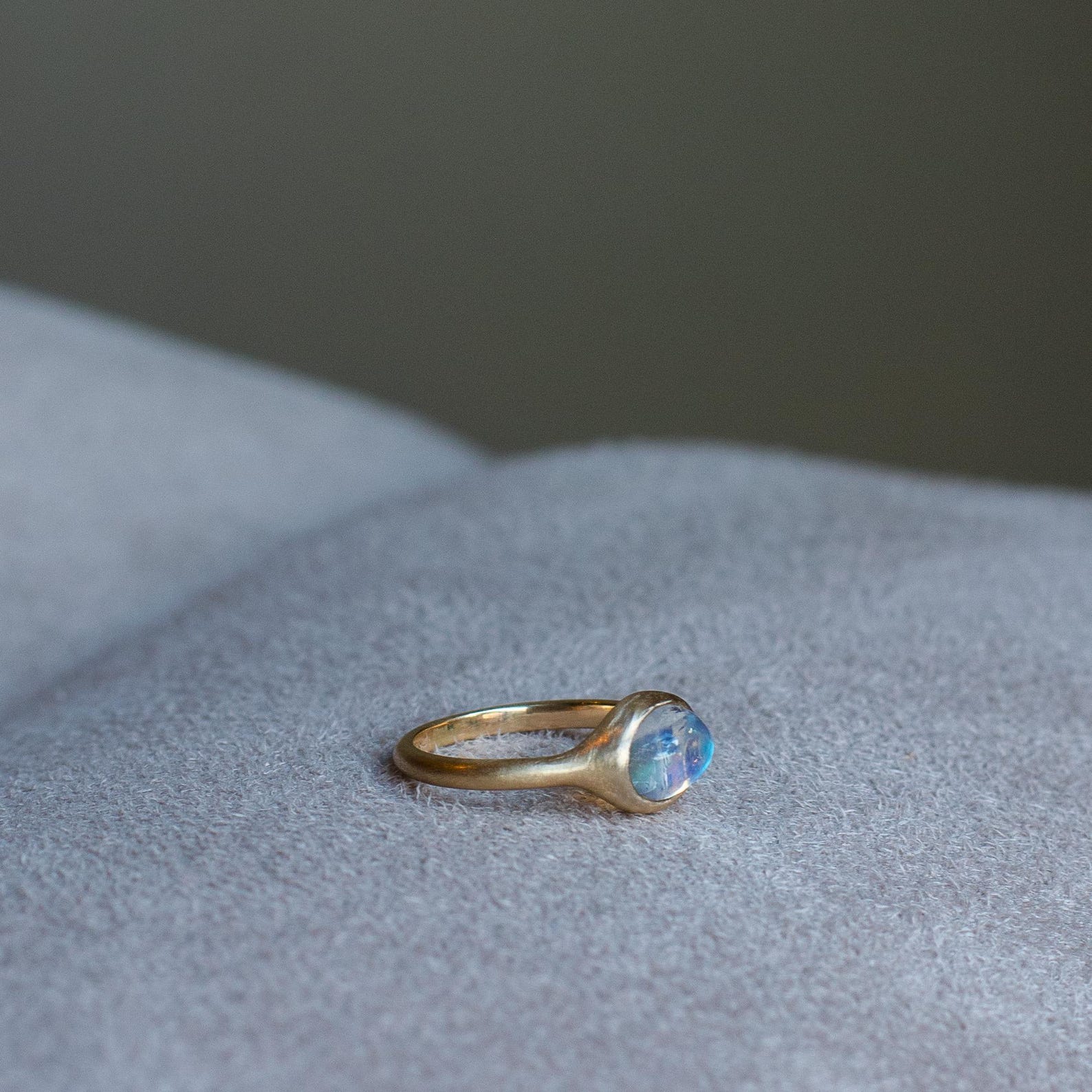 14k Moonstone Signet Ring - Etsy