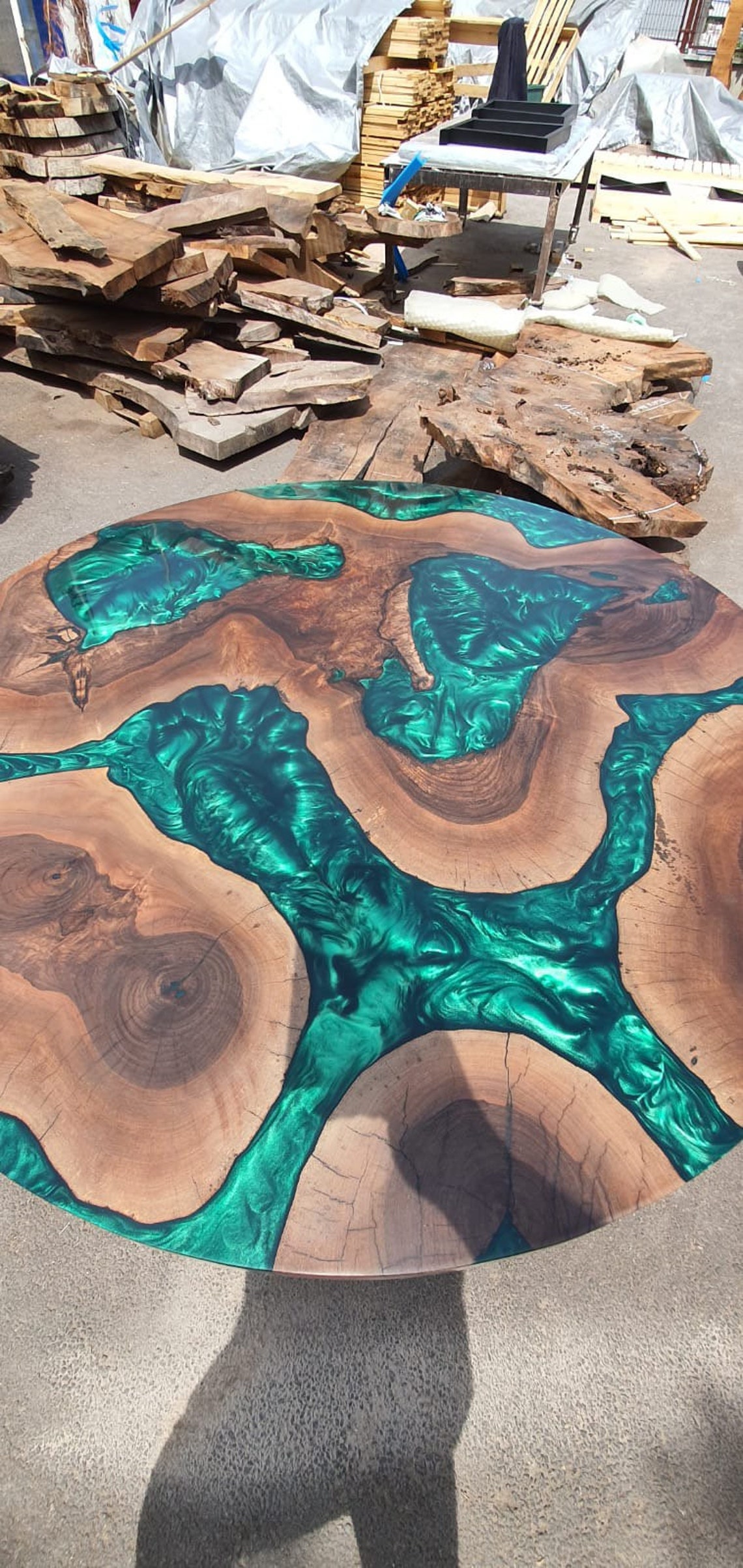 Round Dining Table, Live Edge Table, Custom 40” Diameter Round Walnut ...