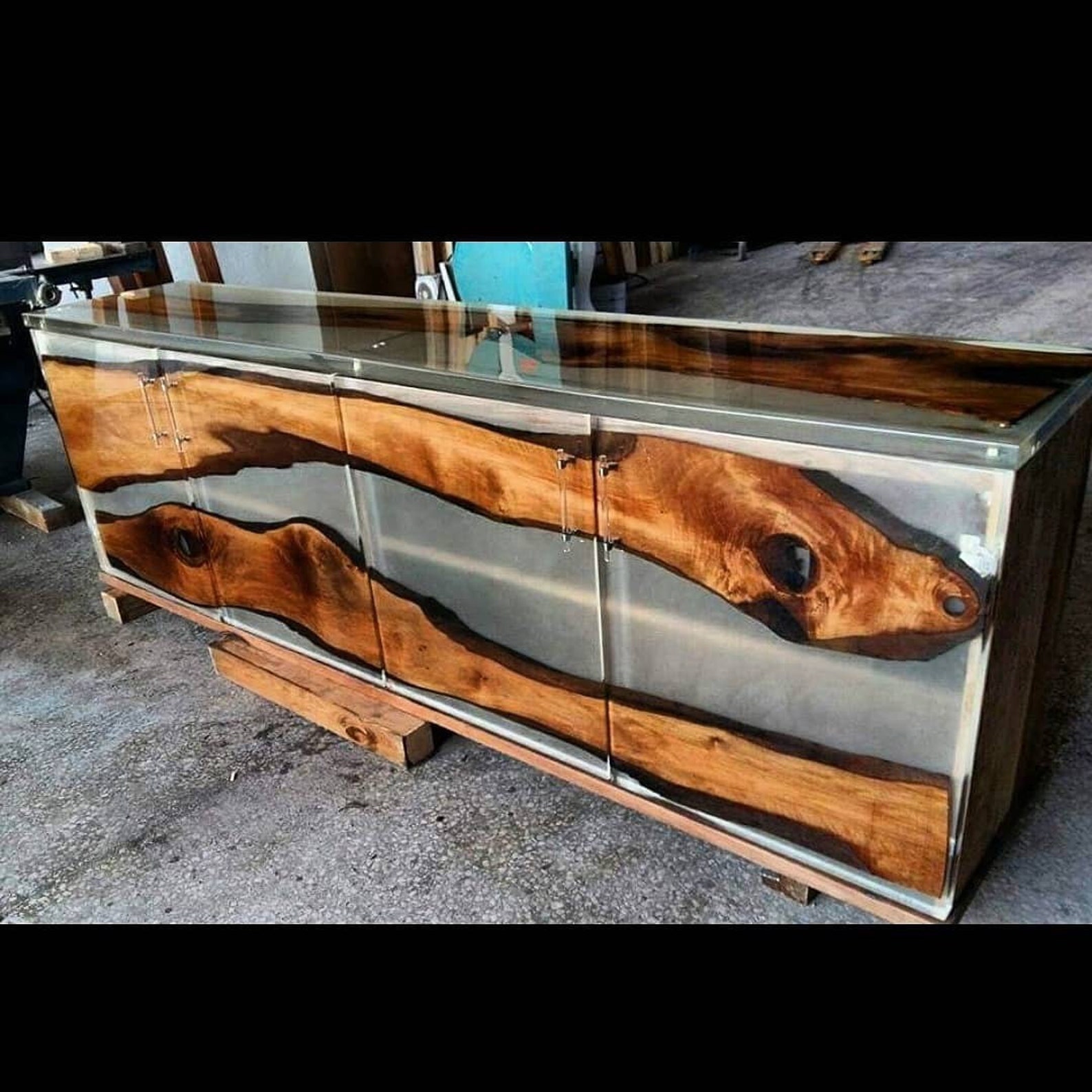 Custom Wood Epoxy Dining Table, Unique River Epoxy Table, Epoxy Kitchen ...