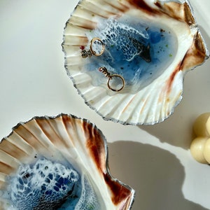 Scallop Clam Shell Mini Ocean Resin Trinket, Resin Jewellery Dish Beach ...