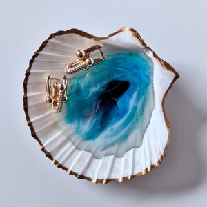 Scallop Clam Shell Mini Ocean Resin Trinket, Resin Jewellery Dish Beach ...