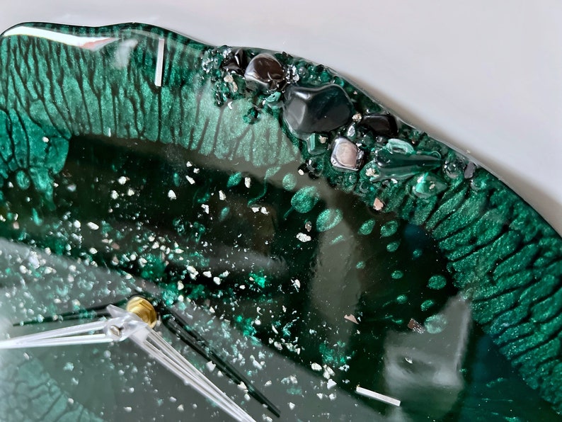 Large Oval Emerald Green Epoxy Resin Clock Modern Wall Clock - Etsy