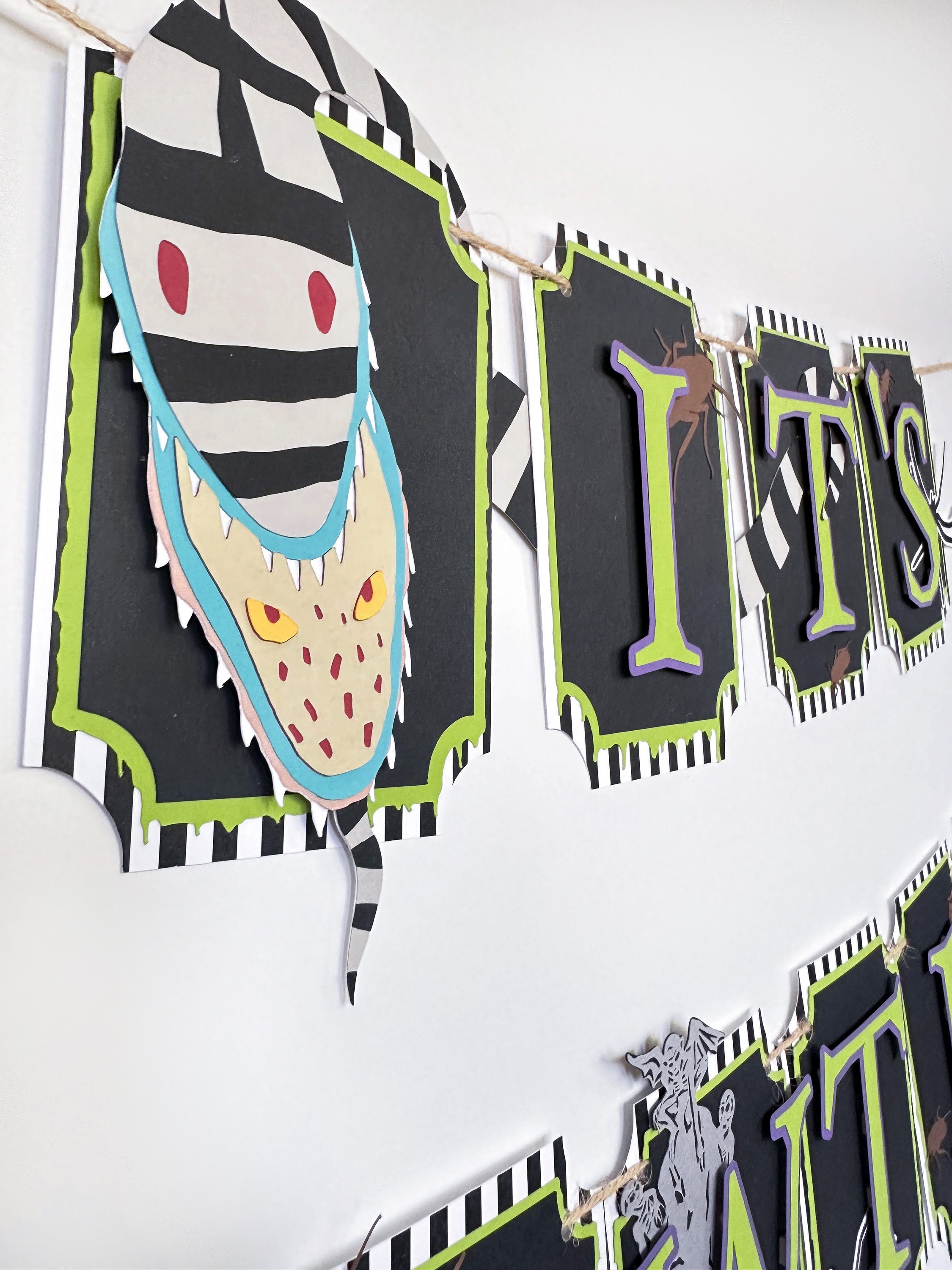 Showtime Party Banner Halloween Party Spooky Halloween Decoration ...