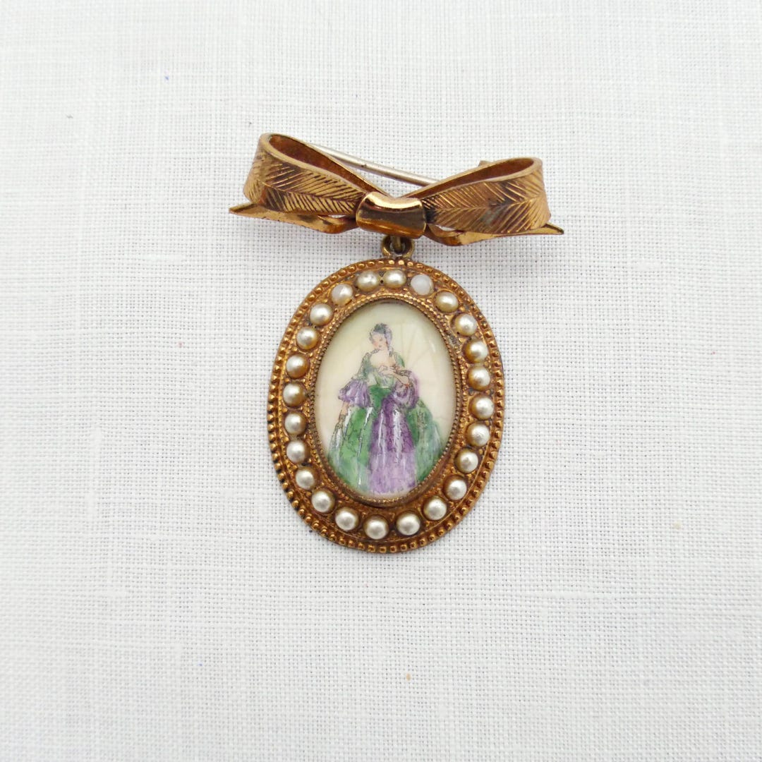 TLM Woman Ceramic Brooch | Thomas Mott Oval Dangle Brooch | 1930s Faux ...