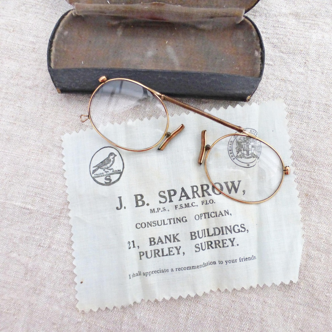 Victorian Pince Nez Spectacles | Oval Gold Rimmed Glasses | Nose Bar ...