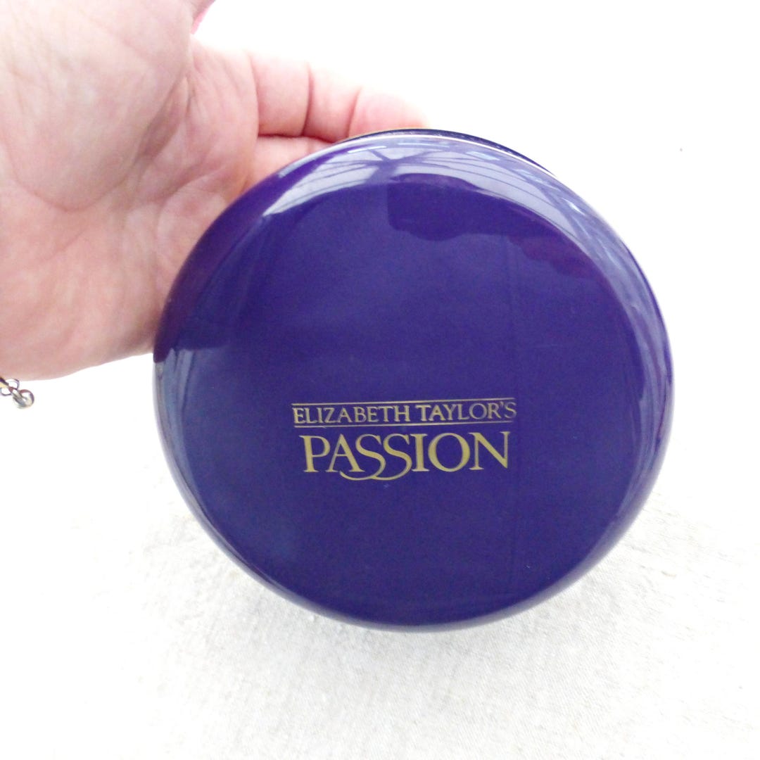 Elizabeth Taylors Passion Dusting Powder | 1990s Passion Talc Perfumed ...