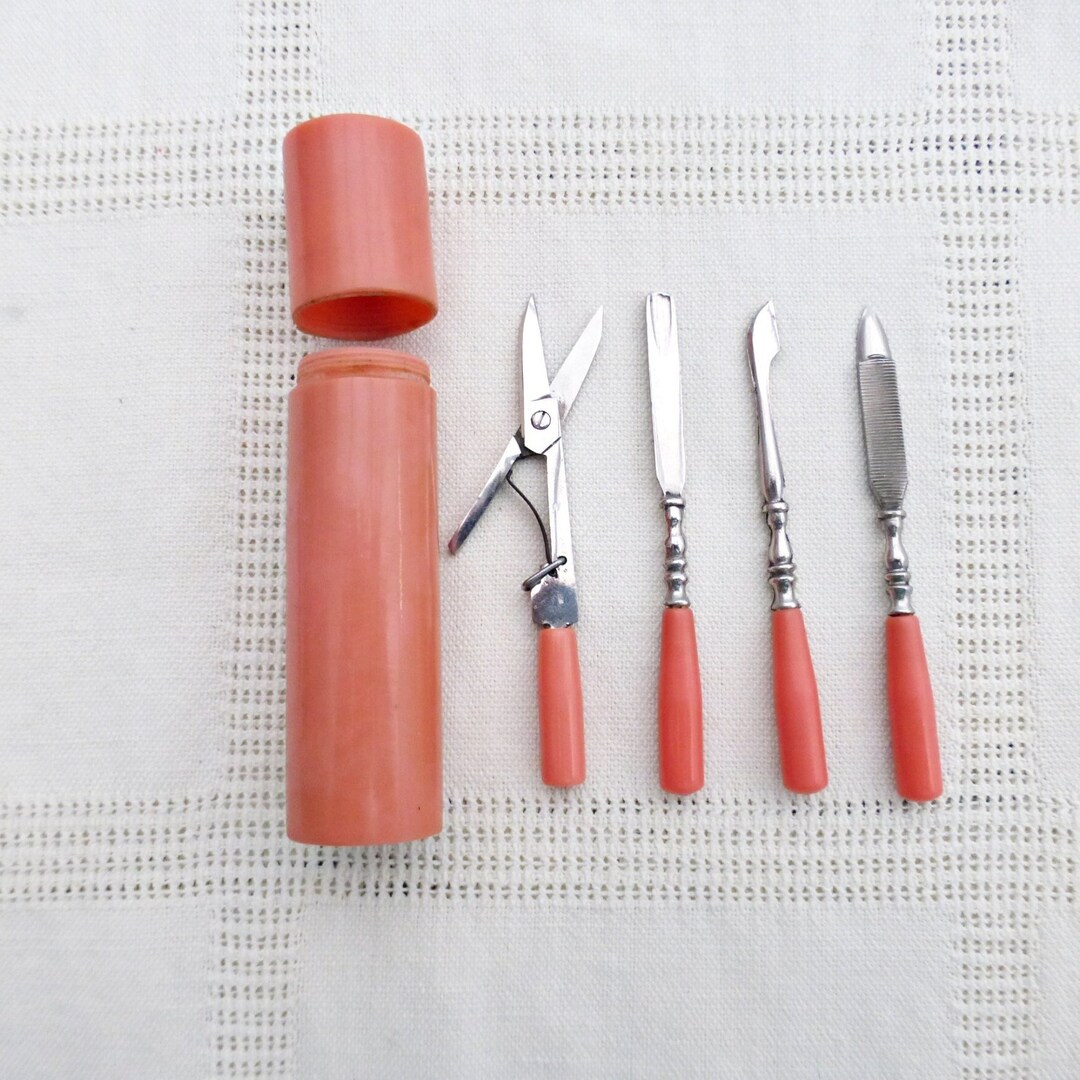 Ladies Manicure Set Vintage Nailcare Kit 1940s Travel Manicure Set ...