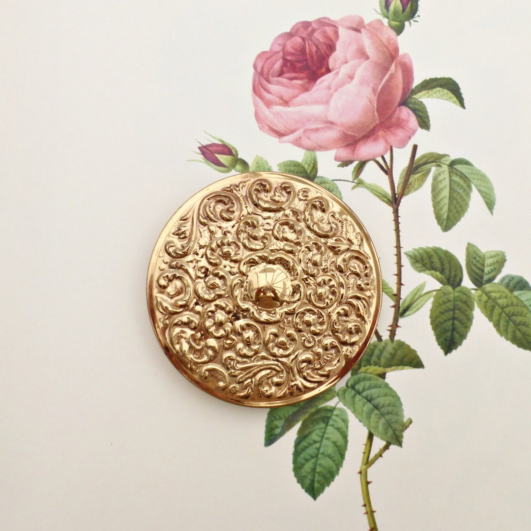 Vintage Mascot Embossed Compact 1940s Powder Compact Pocket Mirror - Etsy