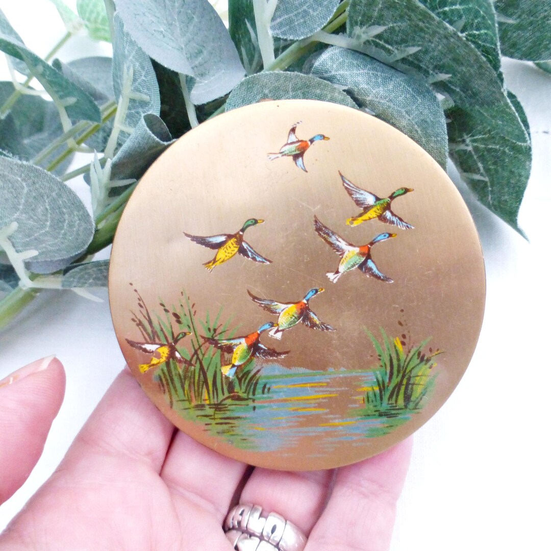 Vintage Stratton Flying Ducks Compact | 1940s Powder Compact | Pocket ...