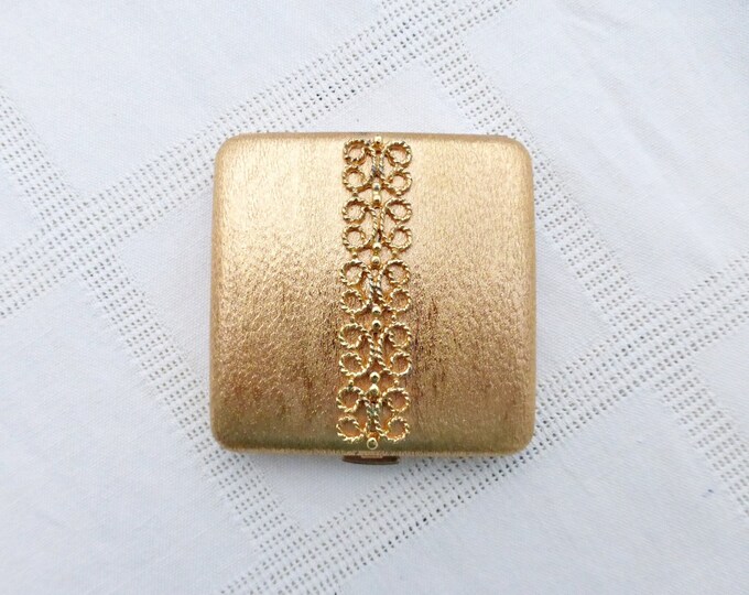 Vintage Avon Powder Compact 1960s Gold Tone Compact Avon Powder Case - Etsy