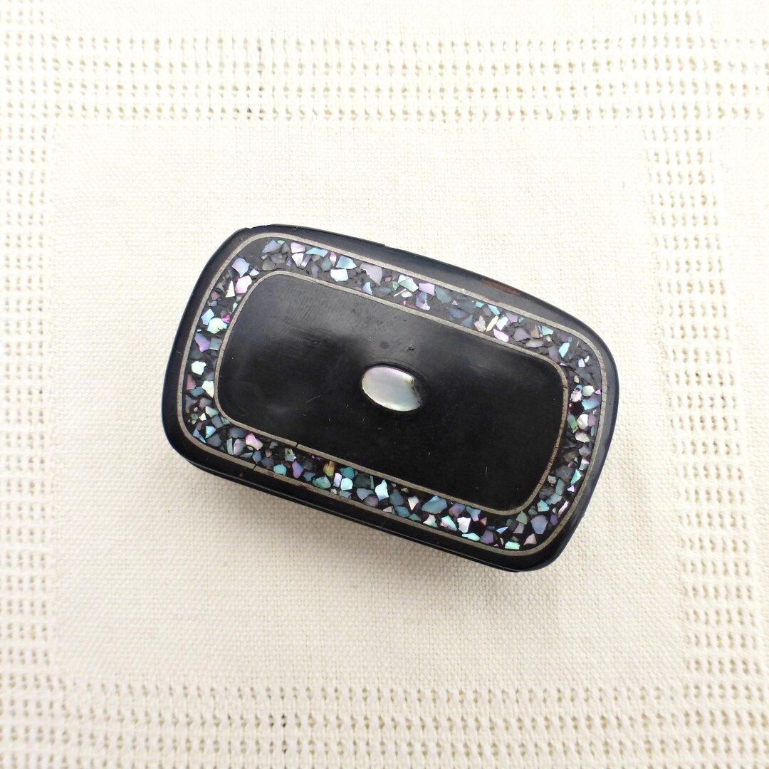 Vintage Bakelite Trinket Box Mother of Pearl Inlay Pill Box Vintage ...