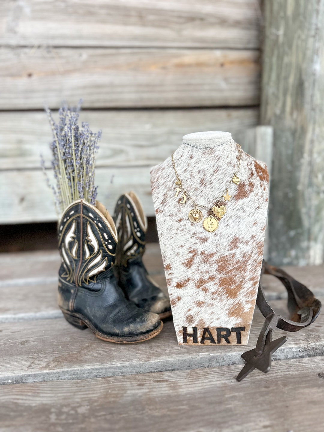 Cowhide Necklace Display Bust: Ranch Style Jewelry Holder (11.4” X 6.9 ...