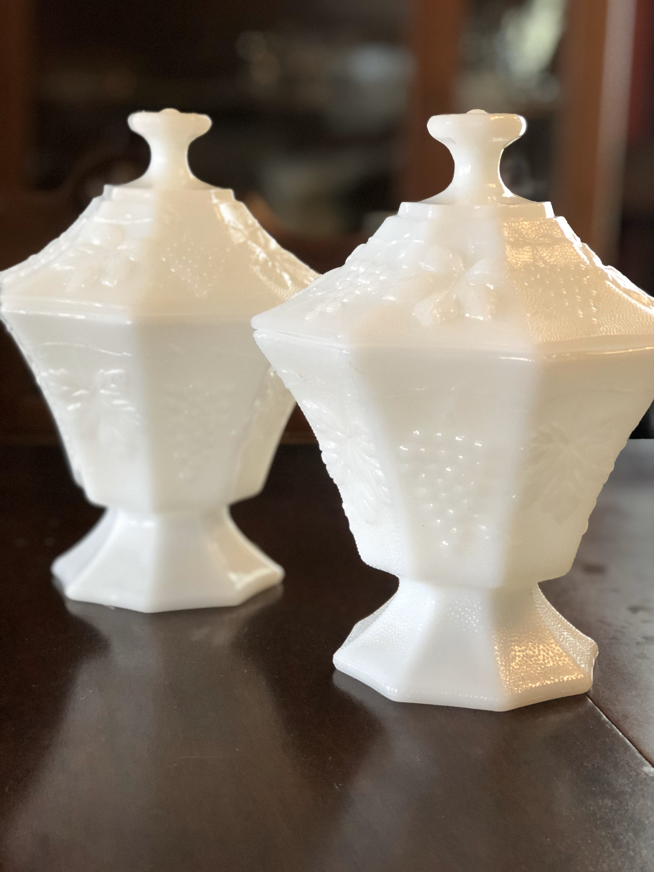 Vintage Anchor Hocking Harvest Grape Pattern Milk Glass Pedestal Lidded ...
