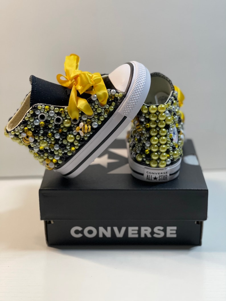Custom Bee Converse - Etsy