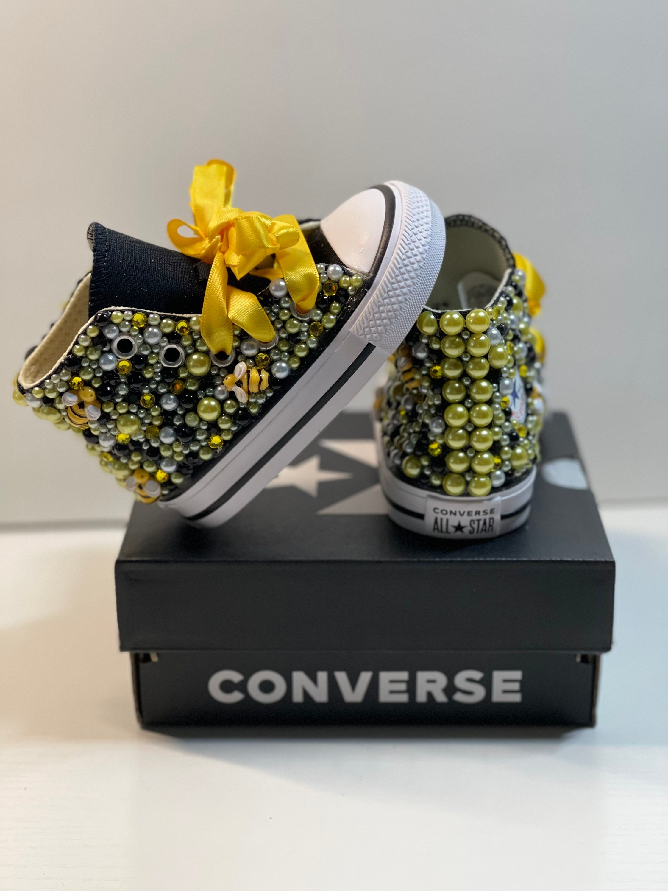 Custom Bee Converse - Etsy