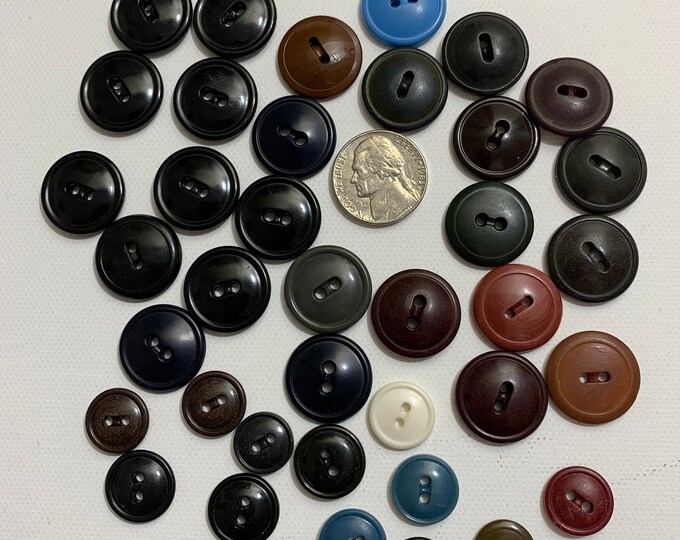 42 Colt or Colt Look Alike Buttons Vintage Early Plastic - Etsy