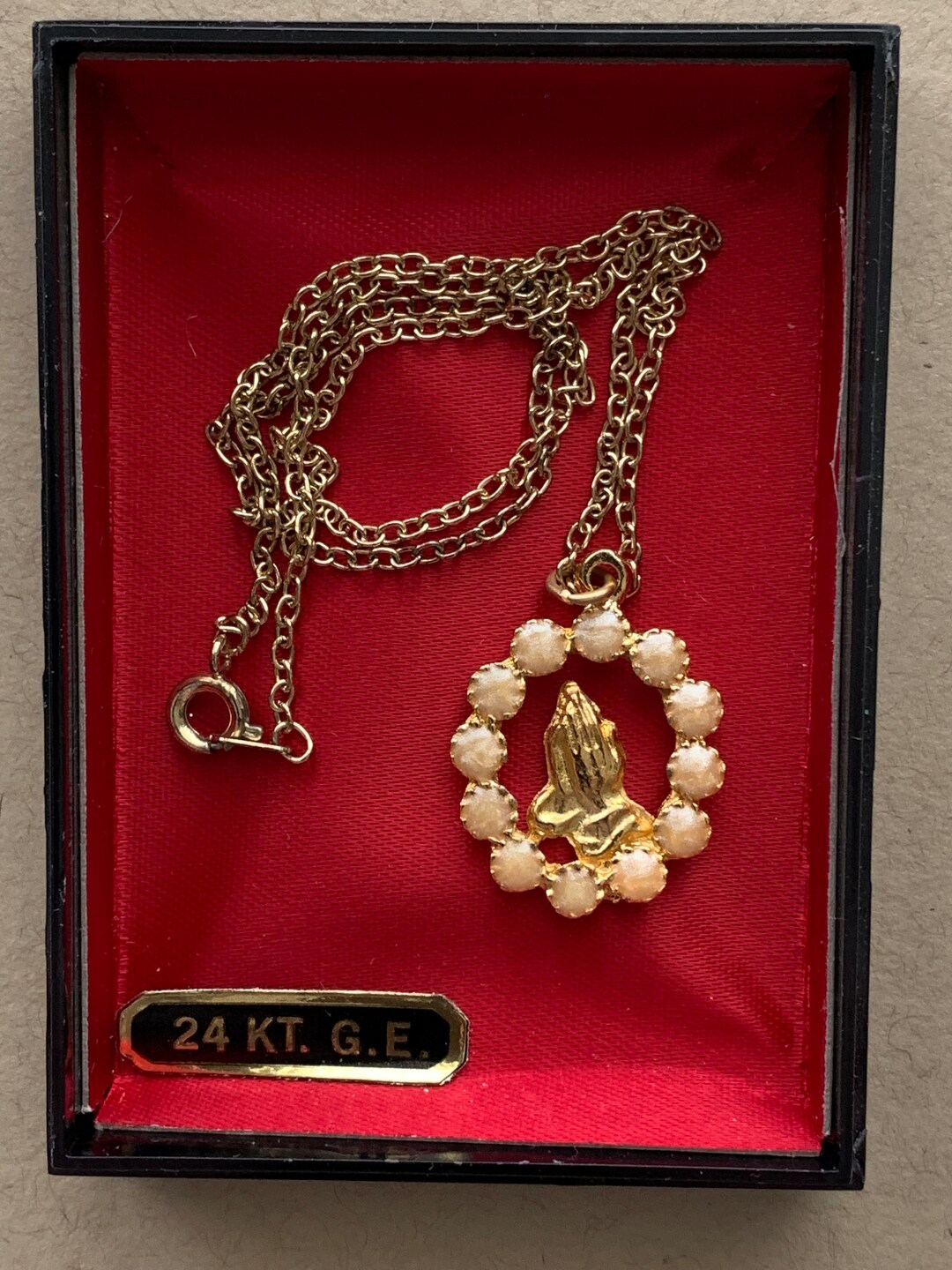 Praying Hands Faux Pearl Pendant Necklace - Etsy