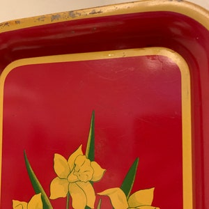 Red Metal Tray Vintage Red Metal Tray With Yellow Daffodils - Etsy
