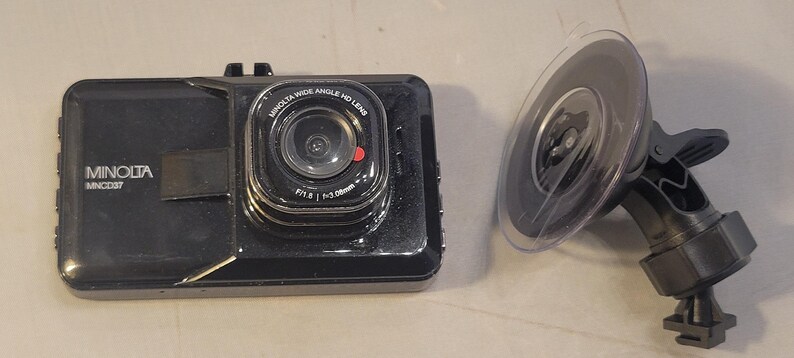 Minolta MNCD37 Dash Cam NIB Comes With: User Manual, Memory Card ...