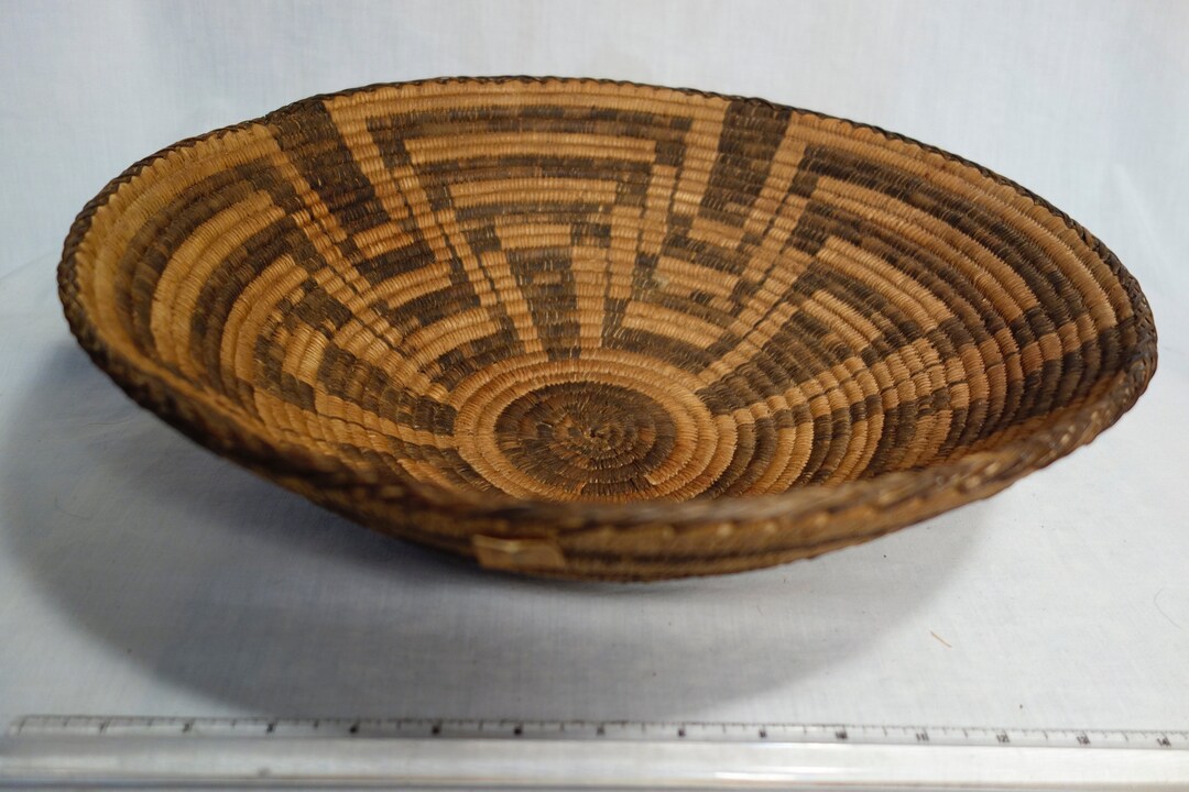 Antique Museum Quality Yavapai Apache Squash Blossom Pattern Basket 15. ...