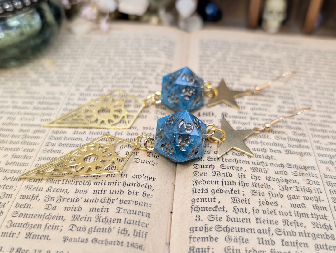 Astrolabe’s Light - D20 Earrings Dnd - Etsy