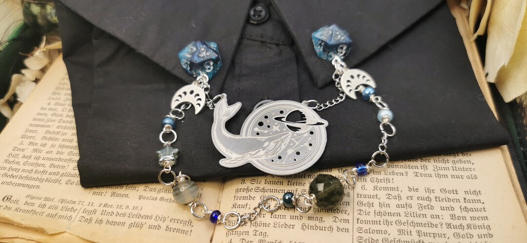 Universe Traveller - D20 Collar Chain Pins Dnd Jewelry - Etsy