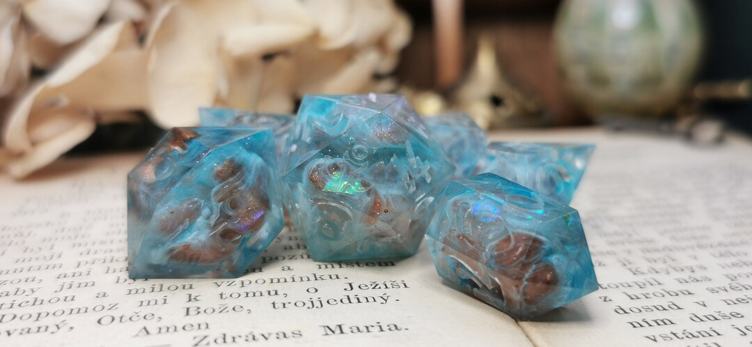 Bonebound Blizzard RAW 7 Piece Set Dice TTRPG Dnd Sharp Edge - Etsy