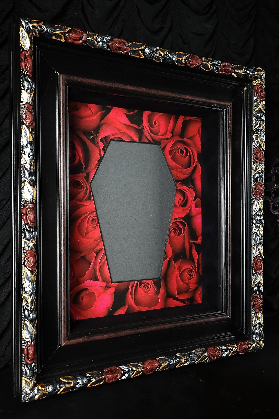 VINTAGE SHADOWBOX Roses Are RED Enchanting Death Gallery Frame Red ...